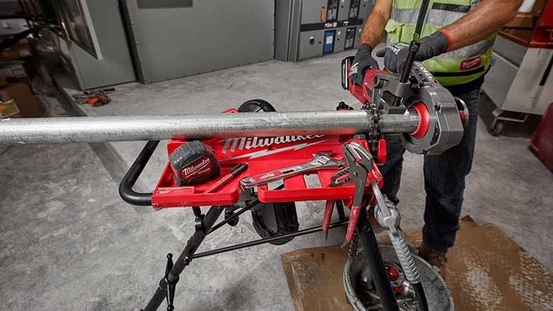 Milwaukee Tool leveling tripod chain vise | Plumbing & Mechanical